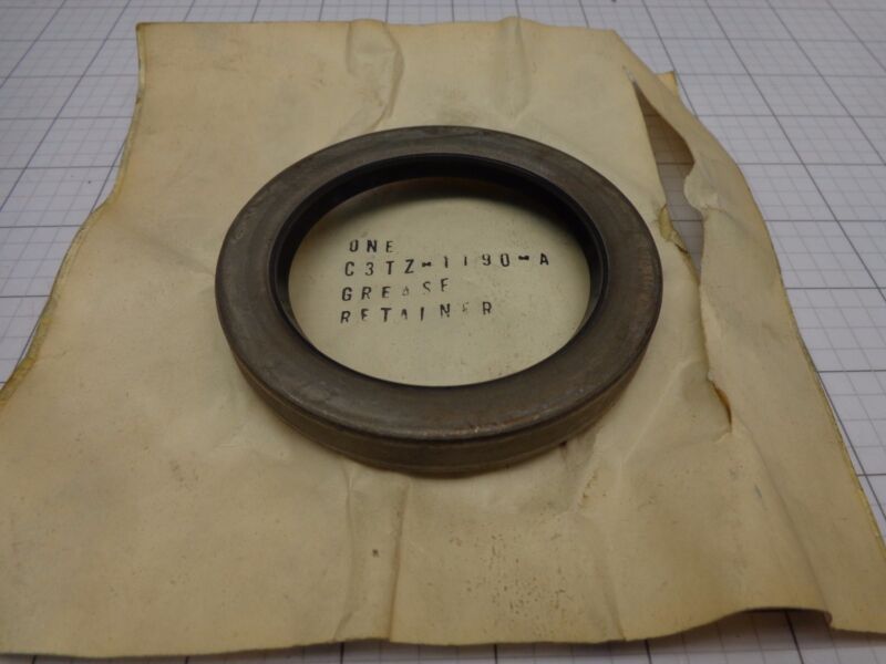 FORD OEM NOS C3TZ-1190-A Seal Retainer Hub Wheel Axle Bearing ...