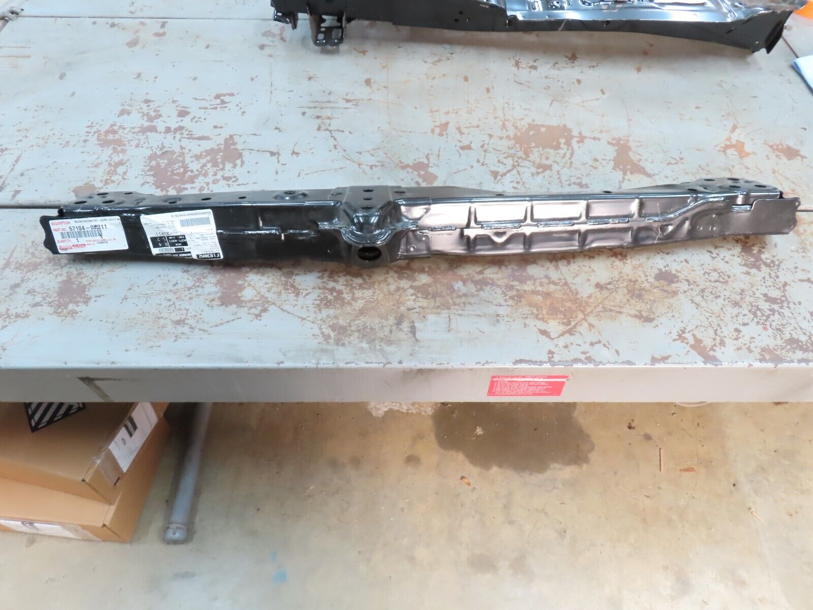 Toyota 57104-0R011 Lower Crossmember Reinforcement Radiator Support Ne ...