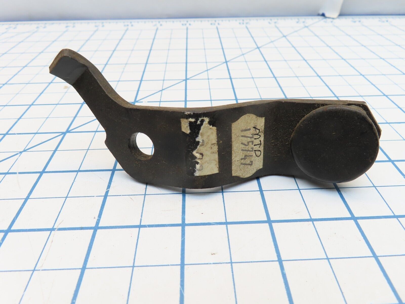 MTD 17547 Pivot Bar Bracket "B" – Cottonwood Surplus Sales