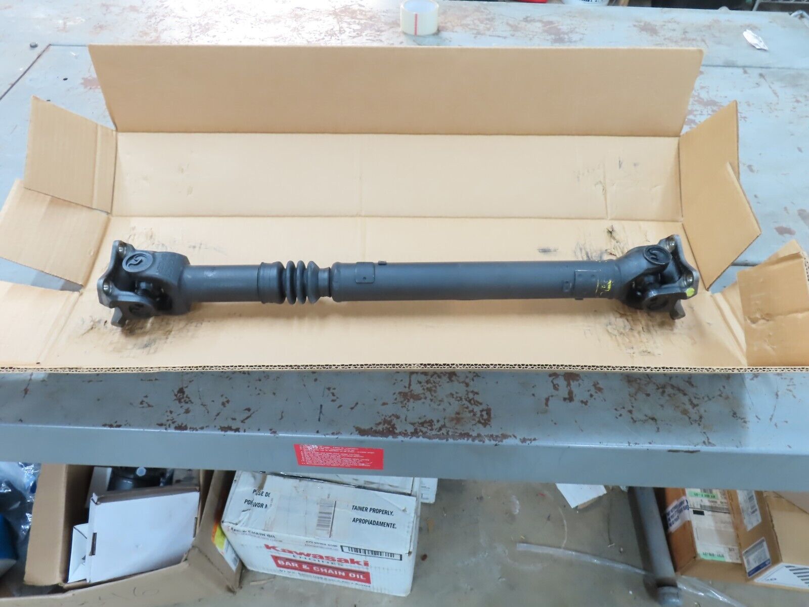 Toyota 37140-04053 Front Driveshaft Steel 29" – Cottonwood Surplus Sales