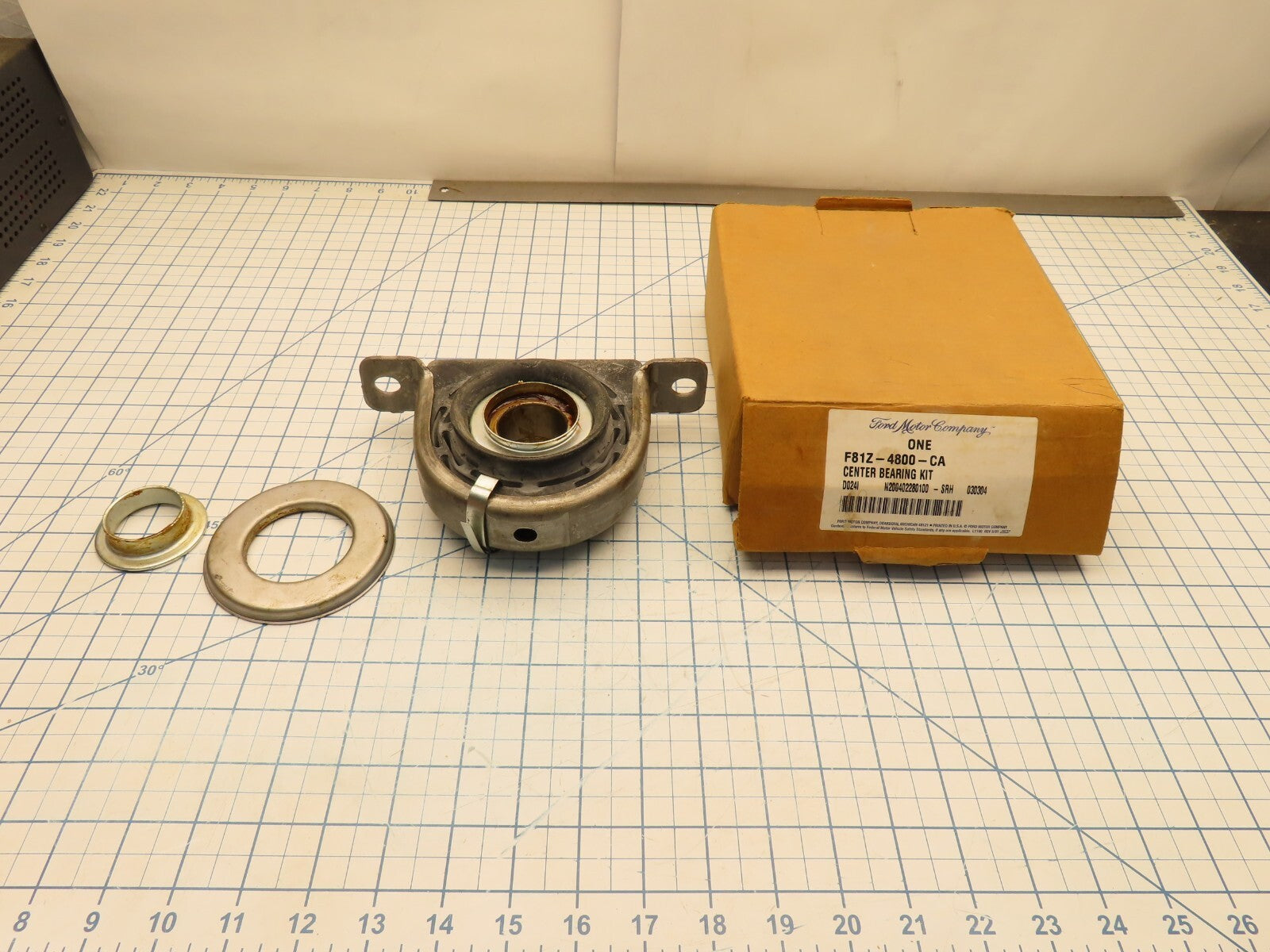 Ford F81Z-4800-CA Driveshaft Carrier Center Support Bearing ...