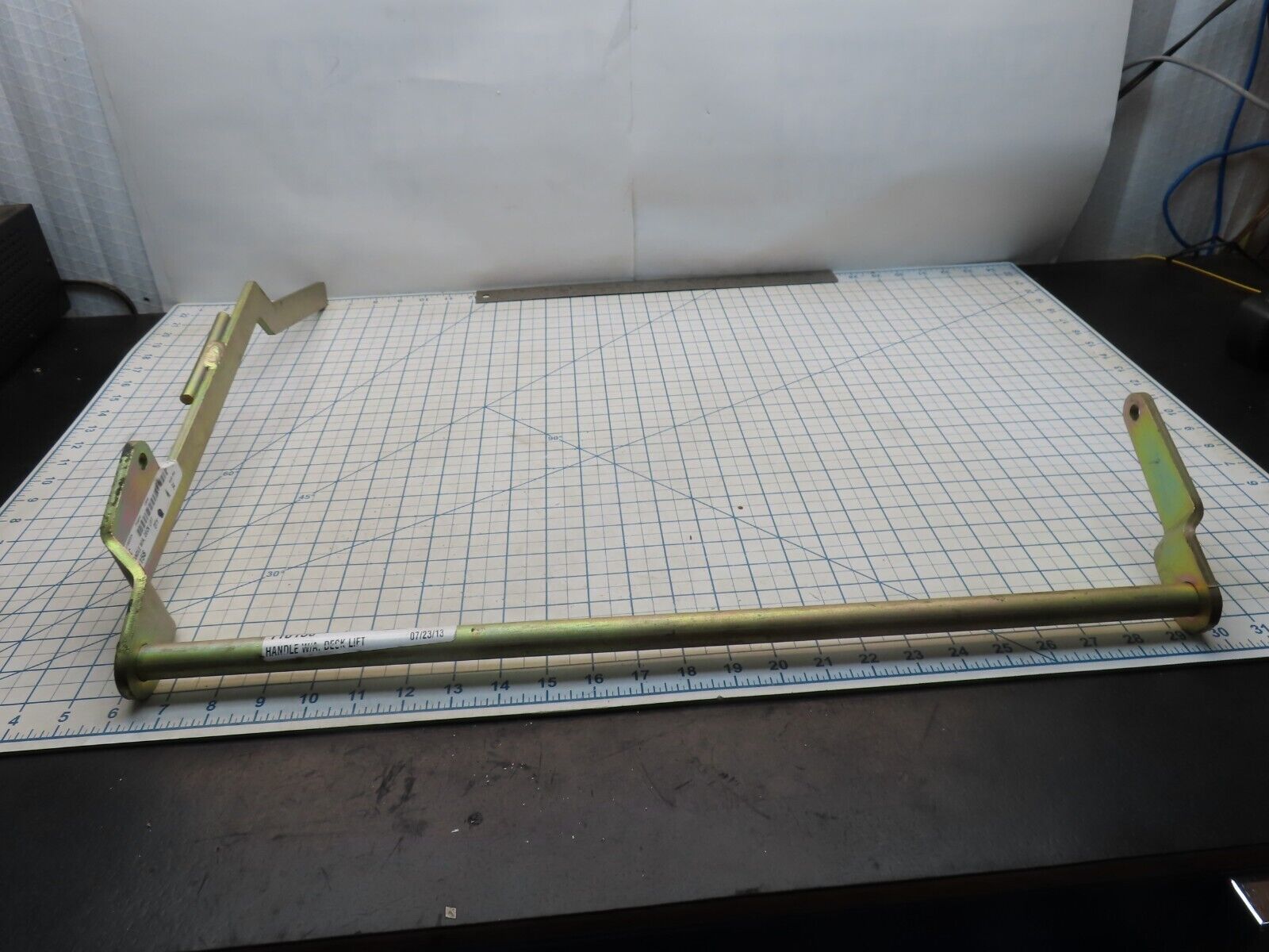 Hustler Excel 116156 Deck Lift Handle Assembly – Cottonwood Surplus Sales
