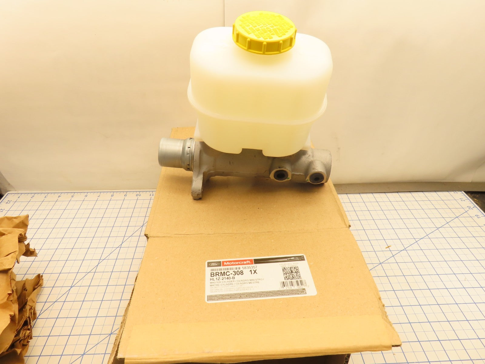 Ford HL1Z-2140-B Brake Master Cylinder with Reservoir BRMC-308 ...