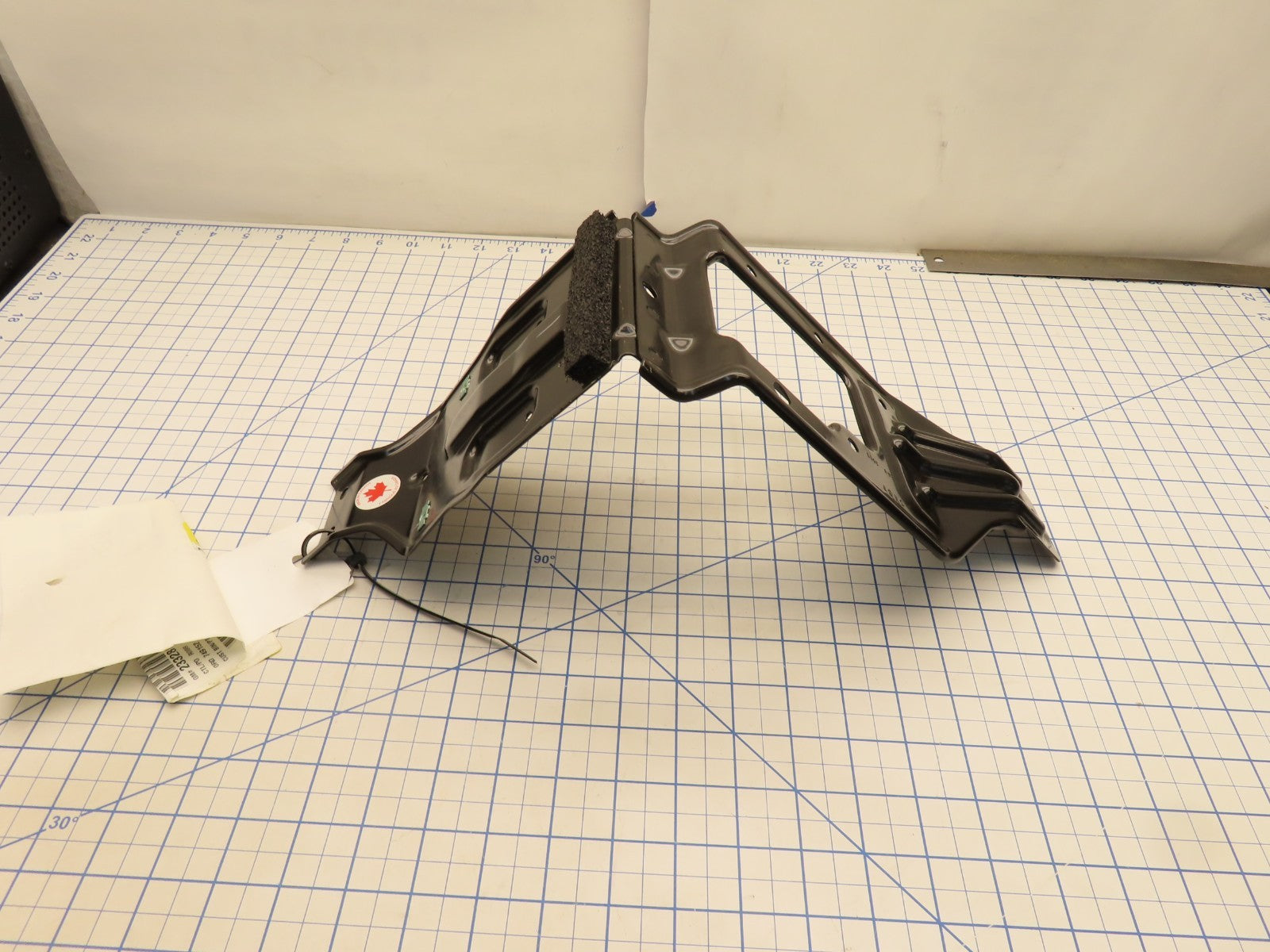 GM 23328042 Front Bumper Fascia Latch Bracket Brace – Cottonwood ...