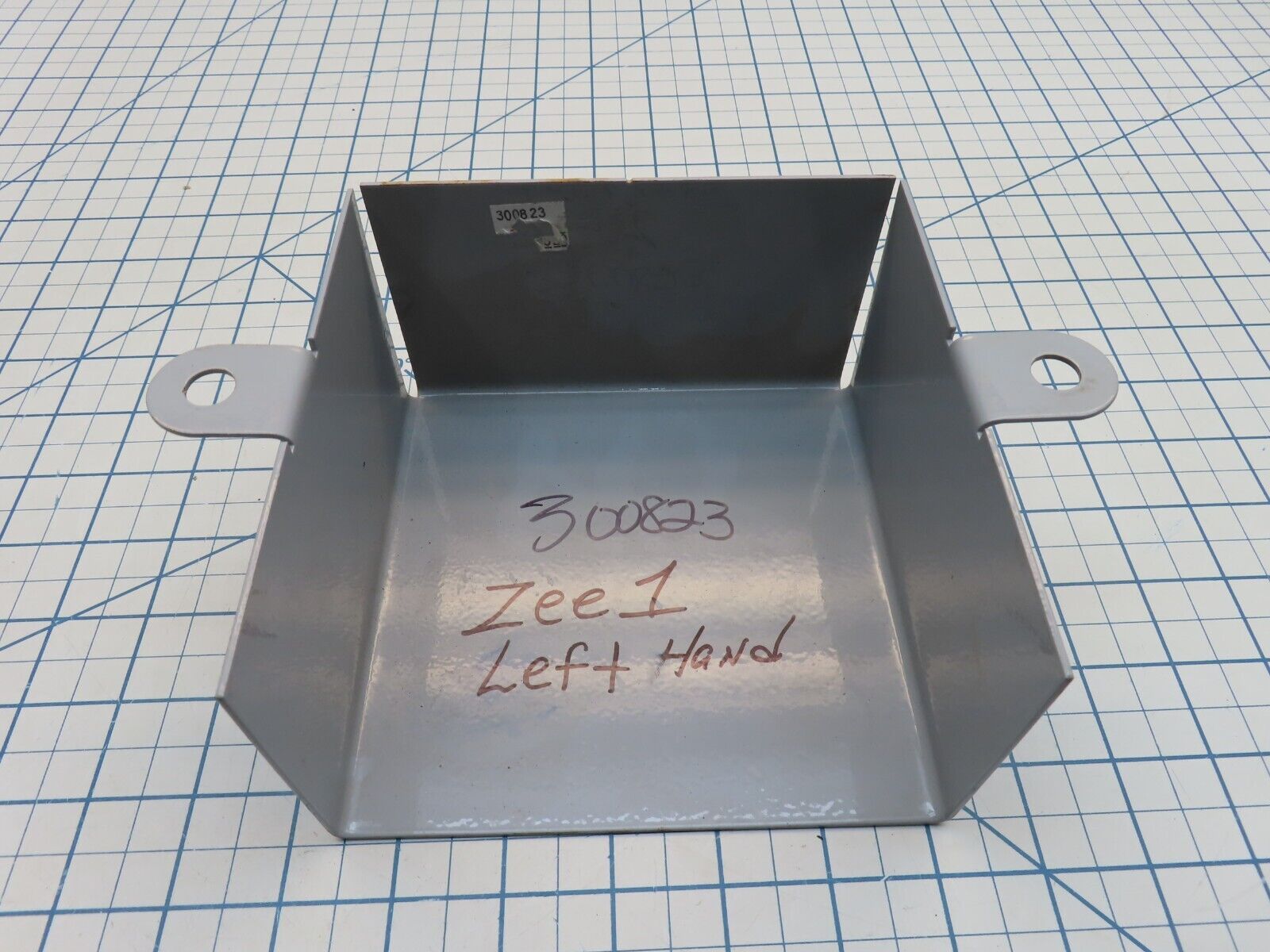 Dixie Chopper 300823 Pulley Belt Guard LH Left Gray Some stains on the ...