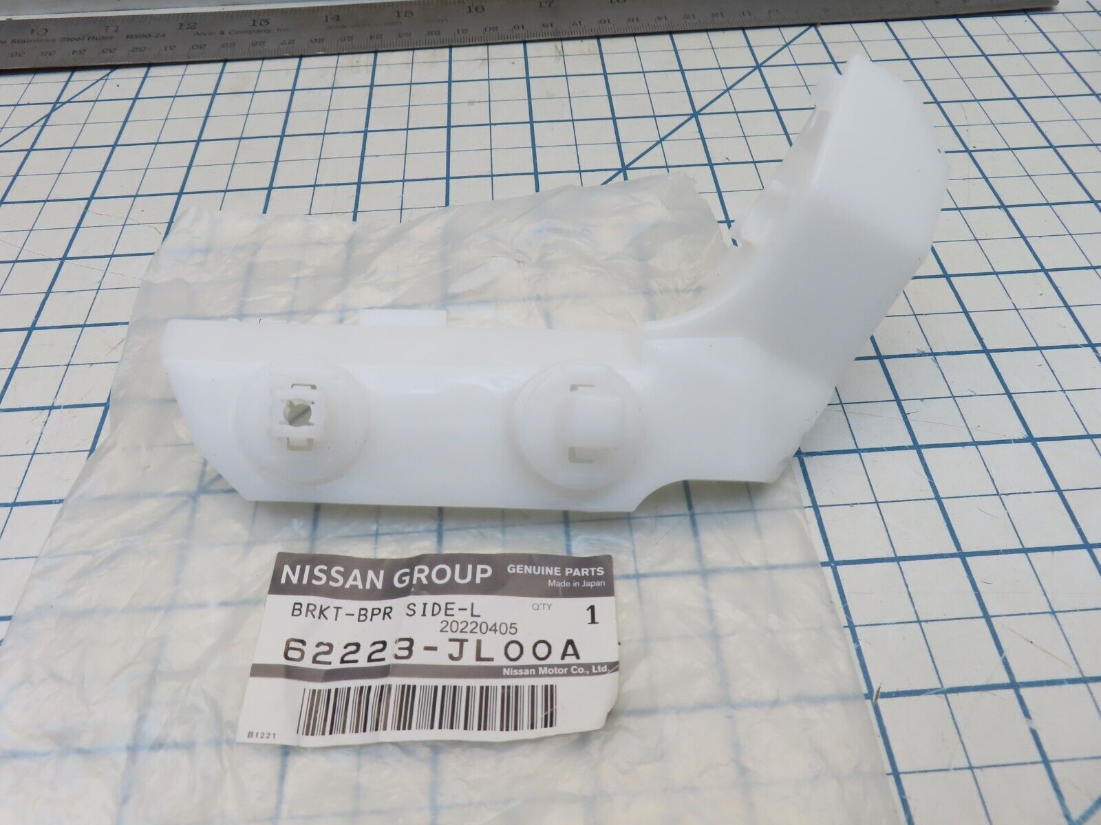 Nissan 62223-JL00A Front Bumper Mount Bracket Left LH Drivers ...