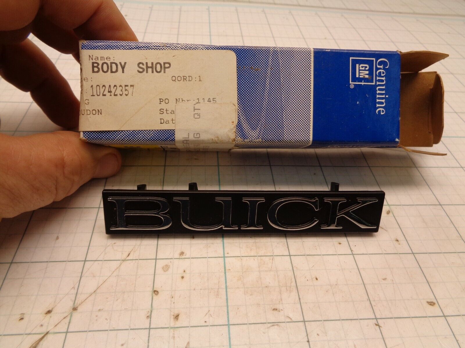 GM 10242357 Name Plate Emblem BUICK for Front Grill OEM NOS ...