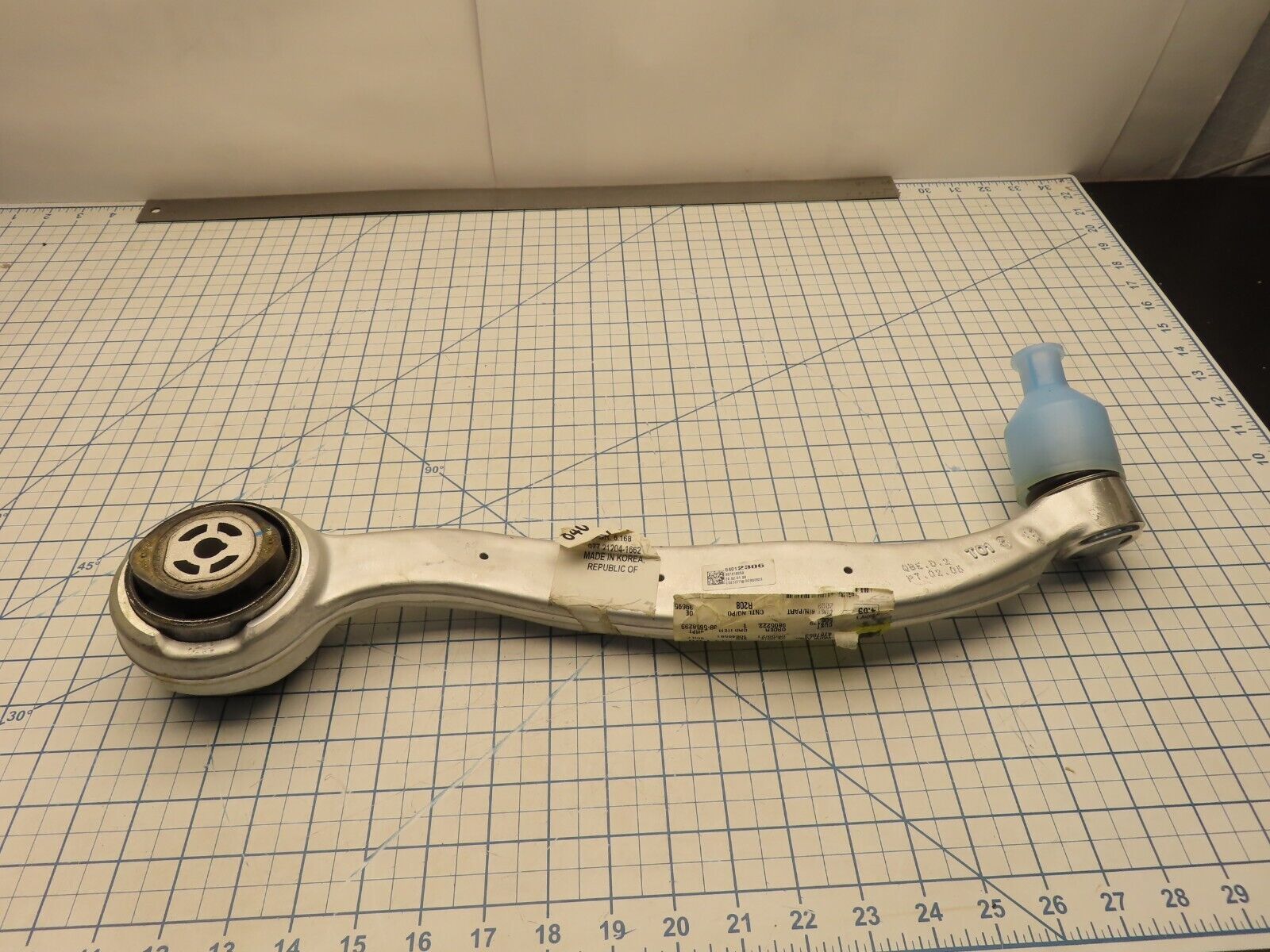 GM 84012306 Front Lower Control Arm Right RH – Cottonwood Surplus Sales