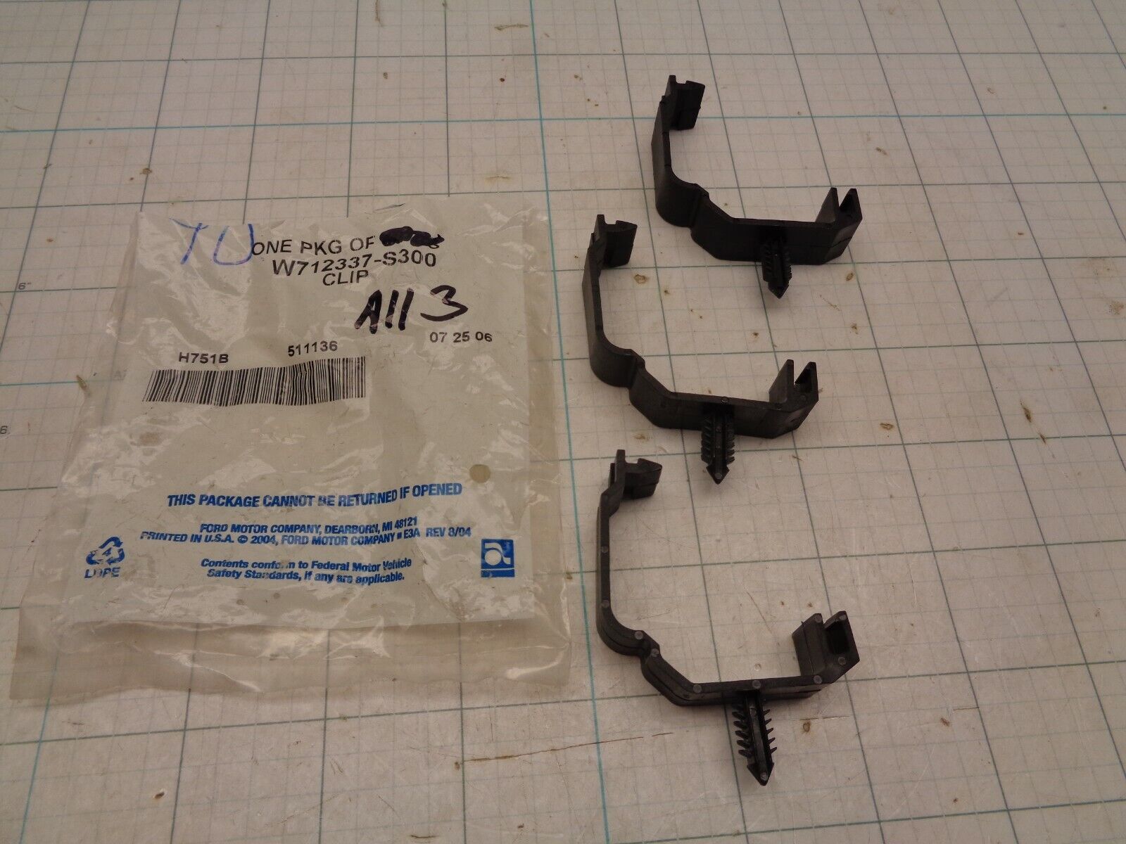 Ford W712337-S300 Clip Retainer Holder for Oil Cooler Lines QTY 3 OEM ...