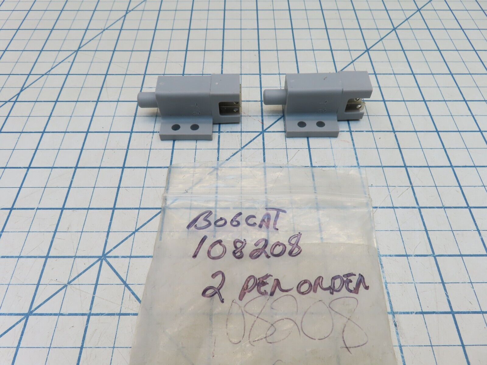 Bobcat 108208 Safety Interlock Plunger Switch 2 Pack – Cottonwood ...