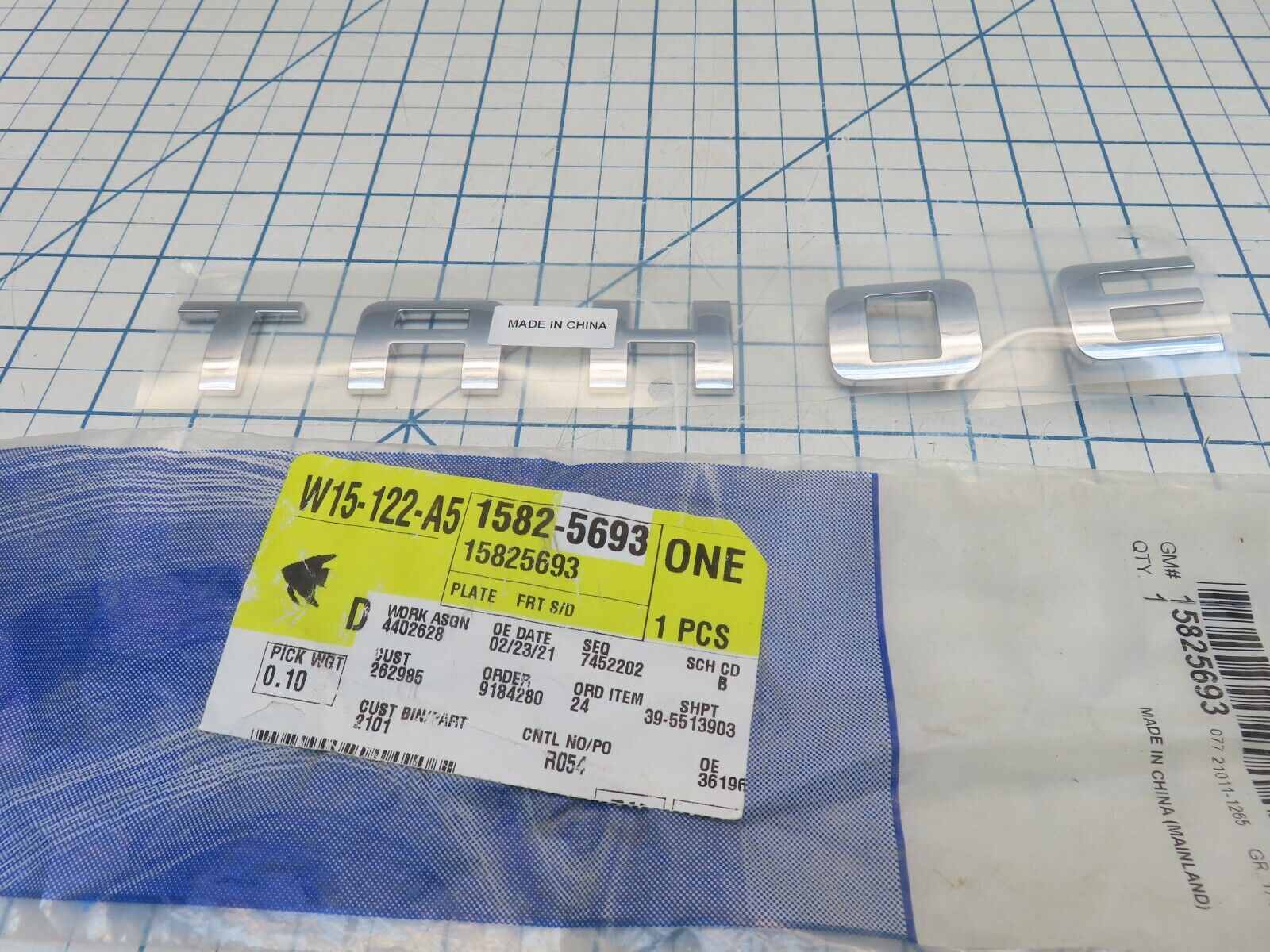 GM 15825693 Emblem Name Plate TAHOE Side Door – Cottonwood Surplus Sales