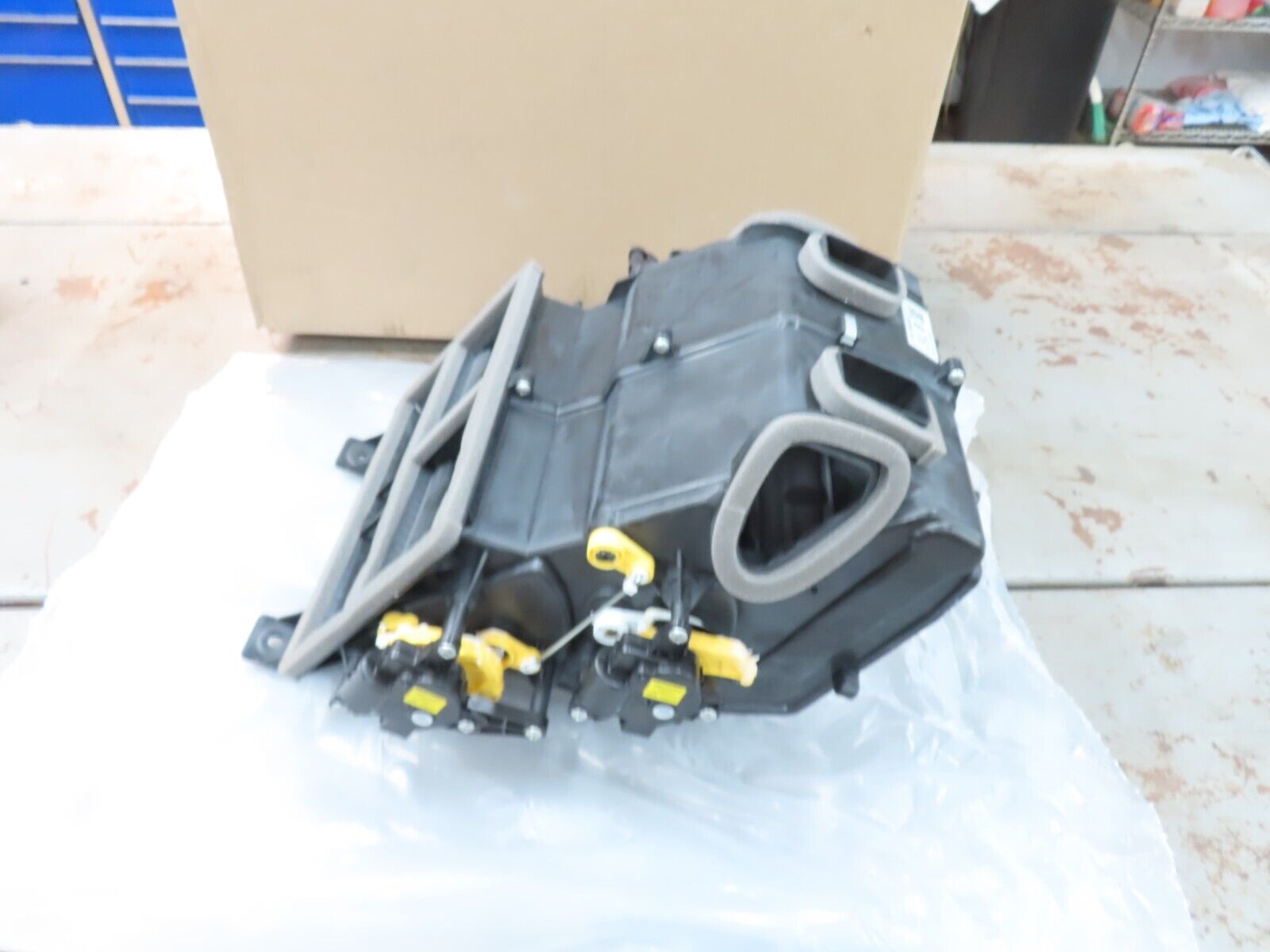 Ford KB3Z-18478-B Heater Core Box Assembly – Cottonwood Surplus Sales