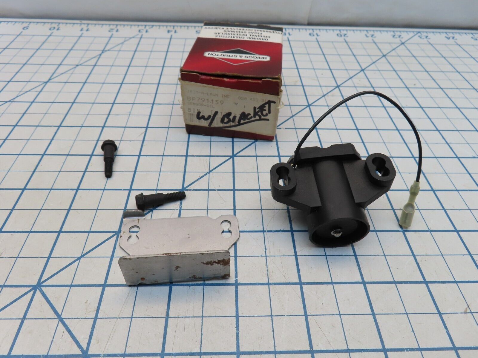 Briggs & Stratton 791159 Oil Sensor with Bracket and Bolts – Cottonwood ...