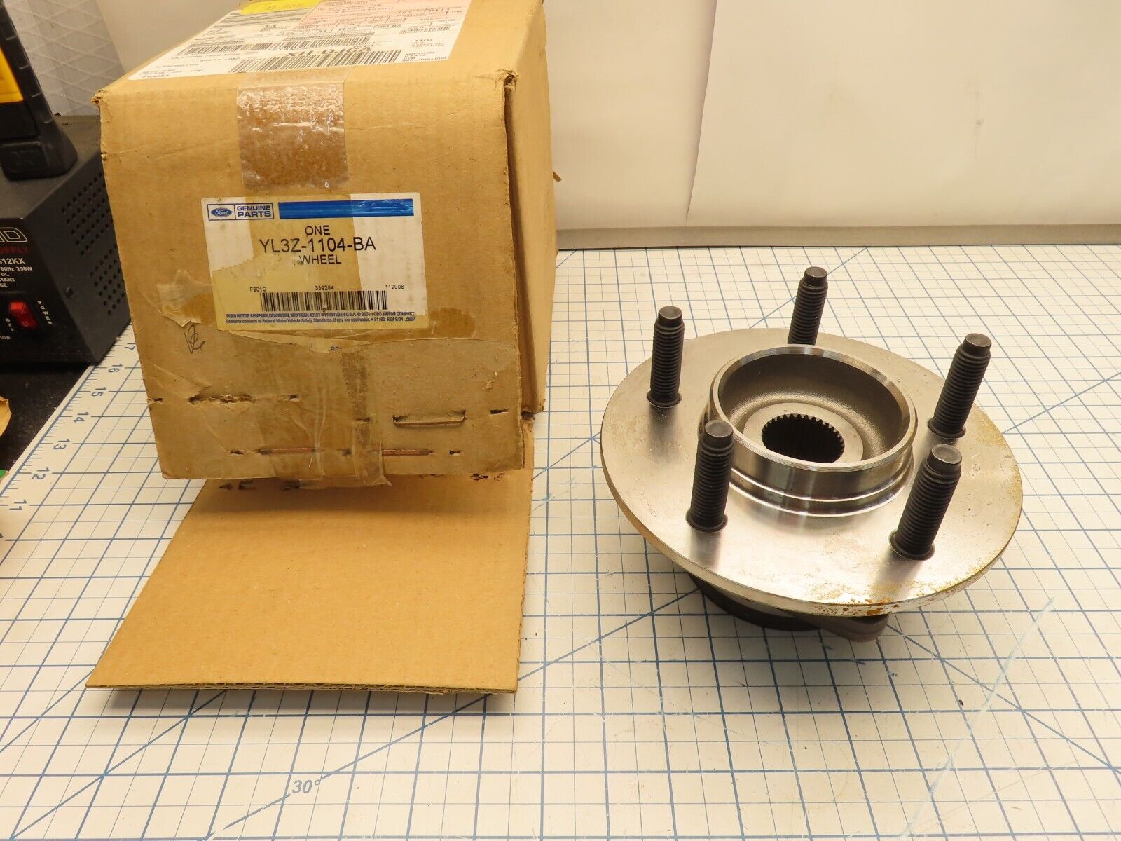 Ford YL3Z-1104-BA Front Wheel Hub and Bearing Assembly Box is Ugly ...