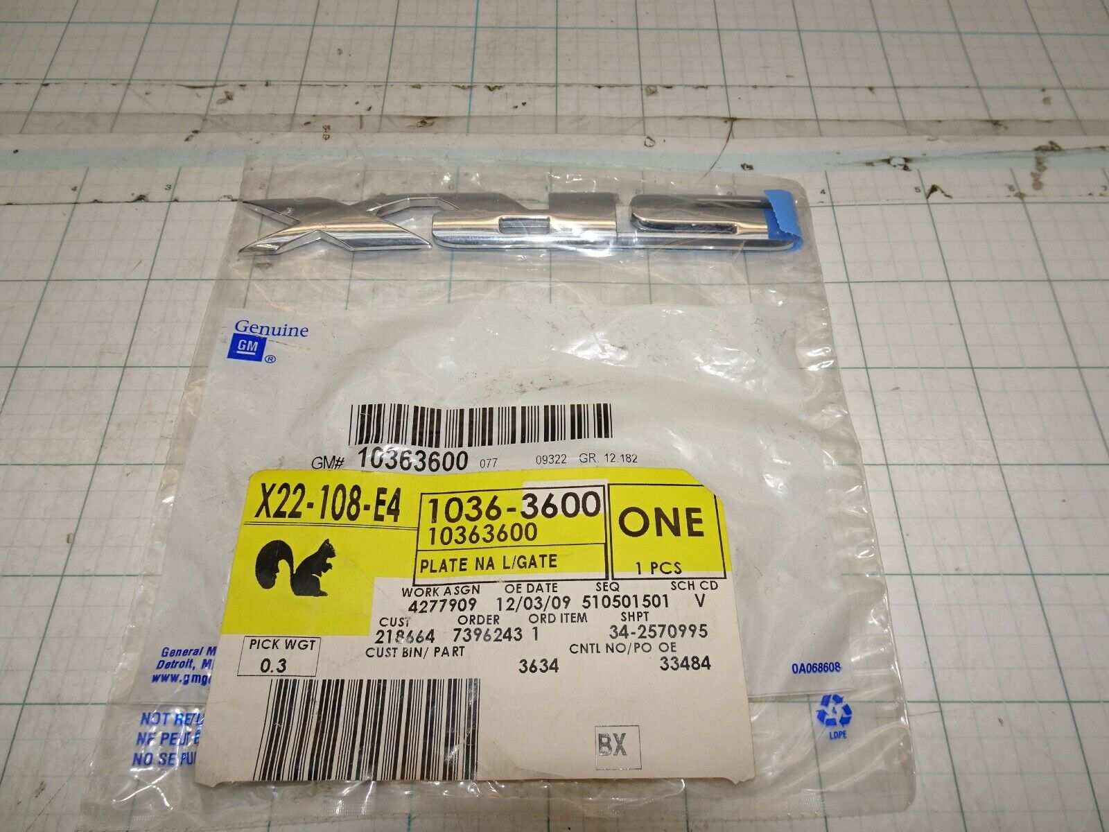 GM 10363600 Emblem Name Plate SRX for Rear OEM NOS General Motors ...